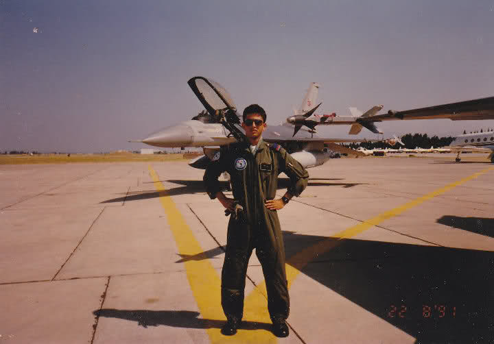Flight Lieutenant Riaz Uddin Ahamed Siddique image - Aircraft Lovers ...