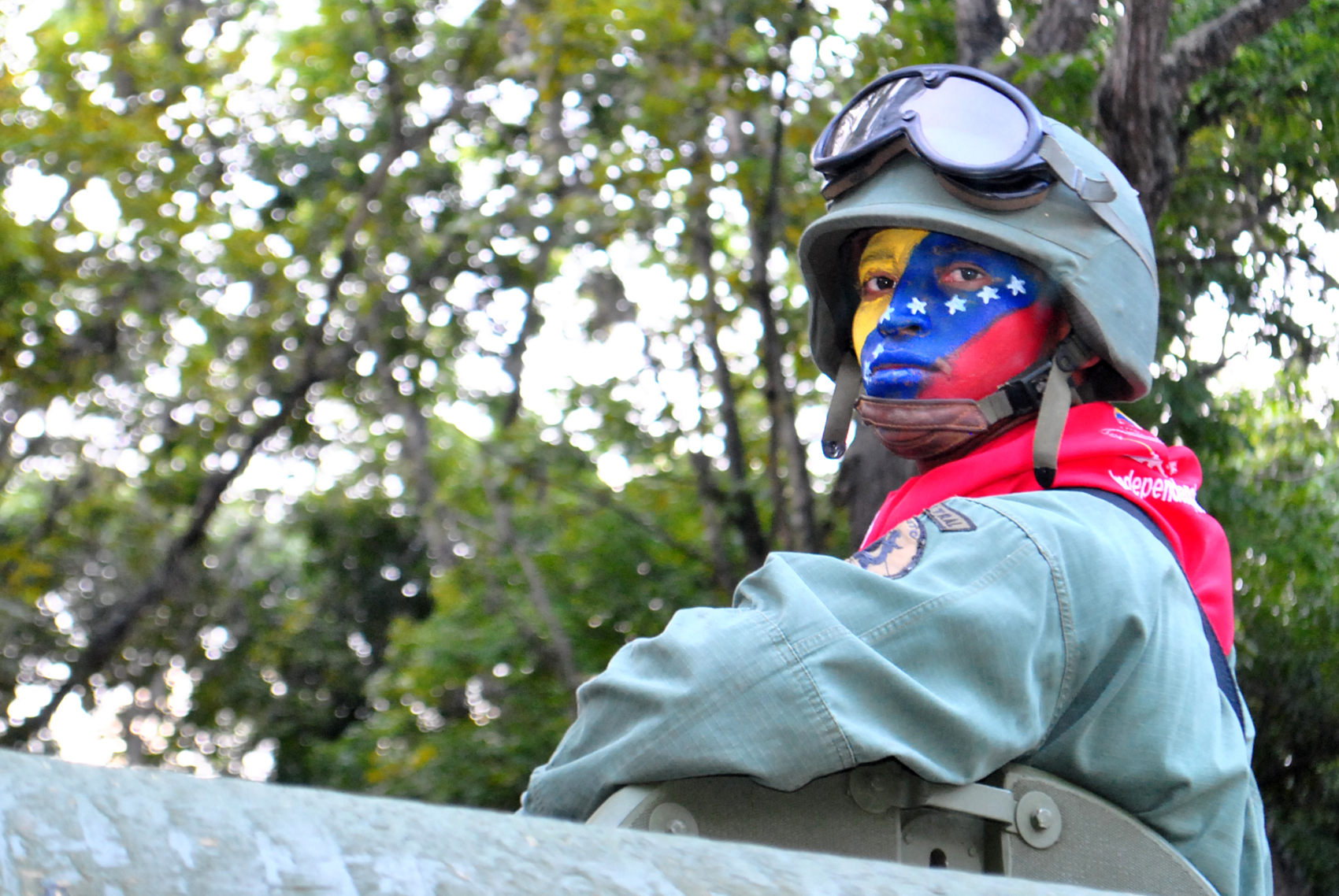 Venezuelan Army crew-woman image - Females In Uniform (Lovers Group ...