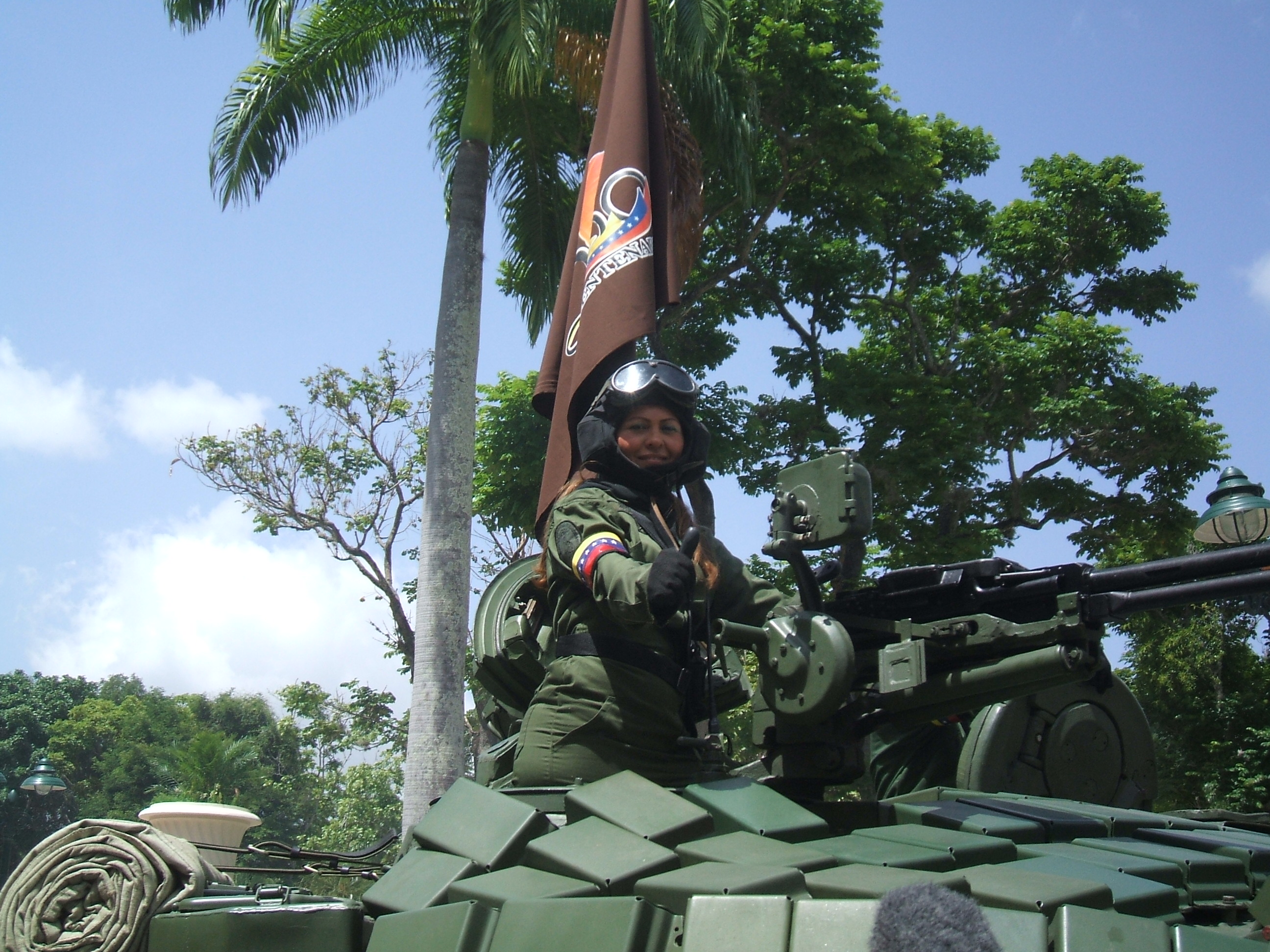 Venezuelan Female Tank Commander image - Females In Uniform (Lovers ...